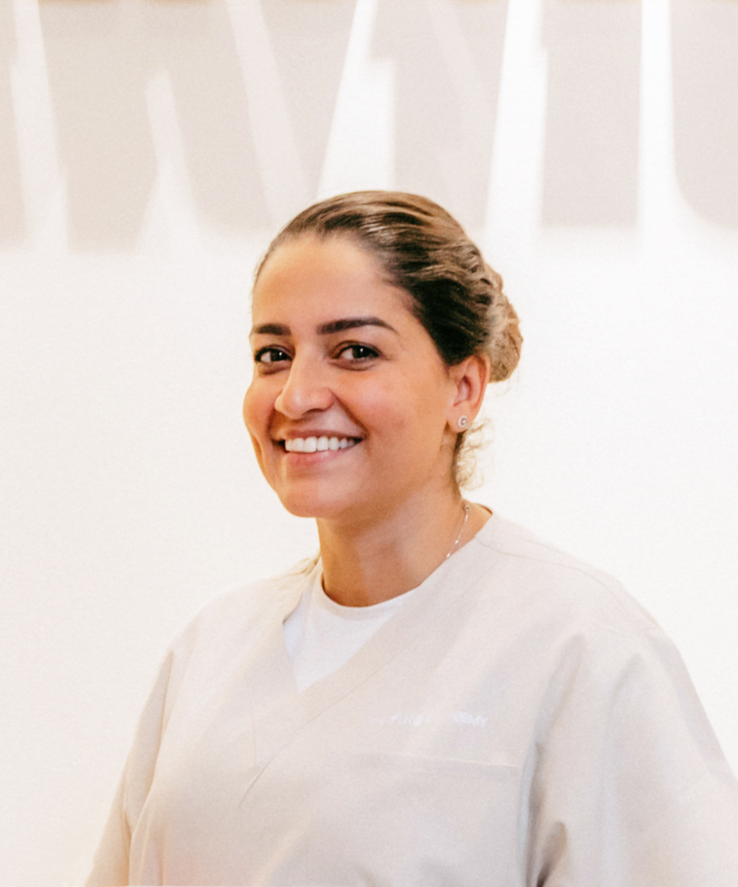 Dr. Eman Khater - TheAesthetics Dr. Rolf Bartsch & Dr. Katrin Bartsch ...