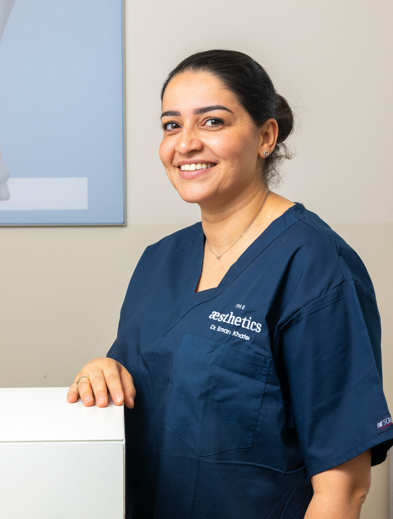 Dr. Eman Khater - TheAesthetics Dr. Rolf Bartsch & Dr. Katrin Bartsch Plastische Chirurgie ...